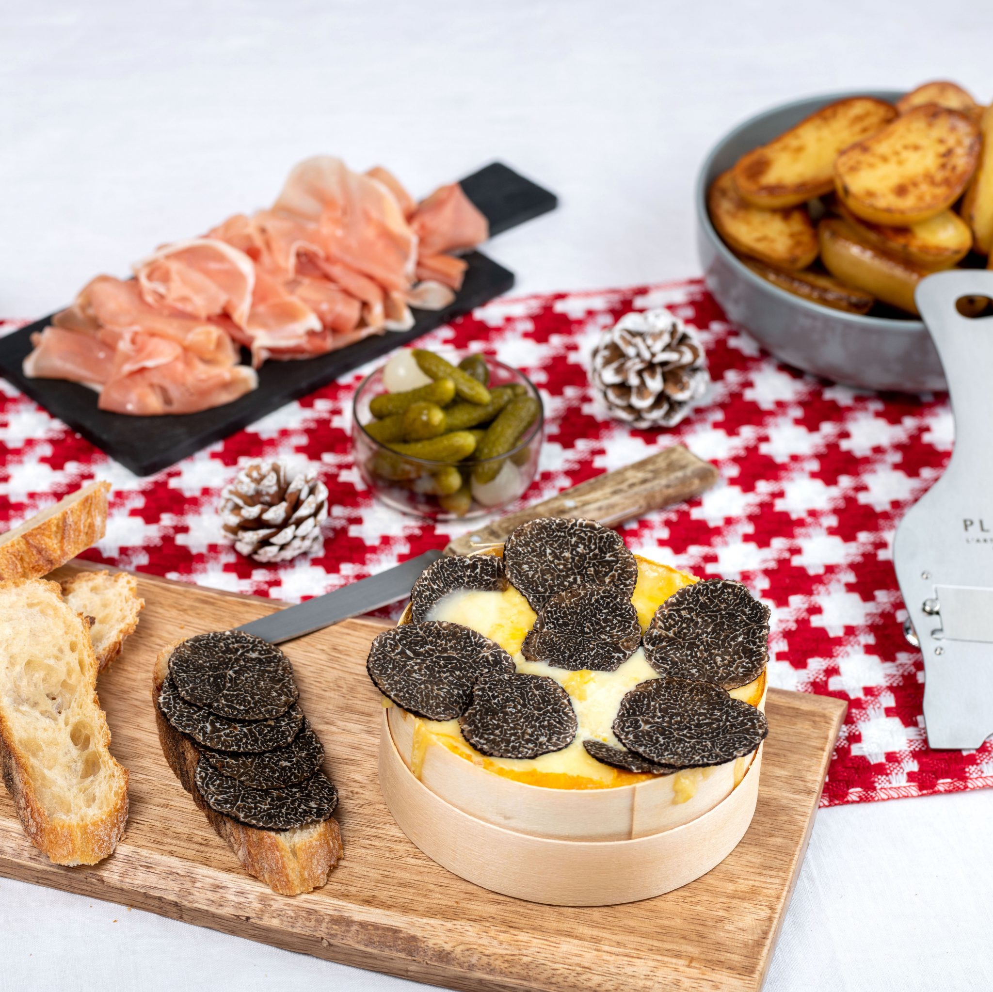 Mont d'Or à la truffe noire - Magazine Plantin